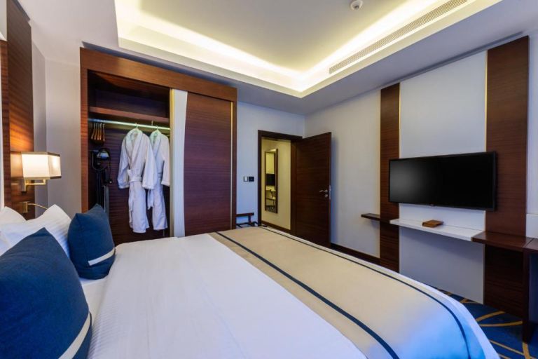 Gallery – Blue Diamond Hotel